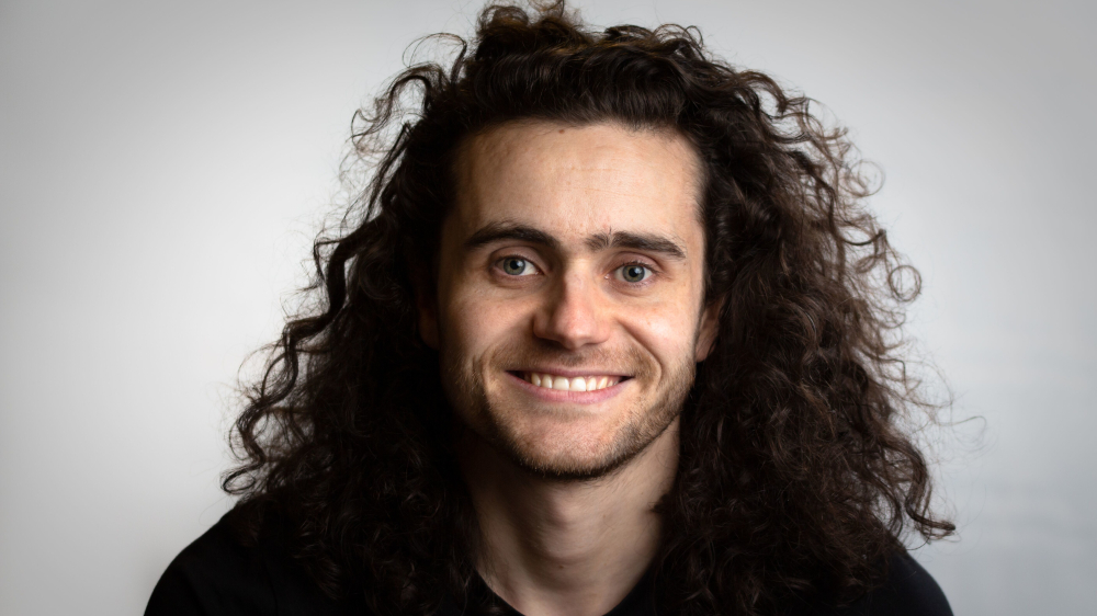 Tom Lawrinson - Live Comedy at The Glee Club