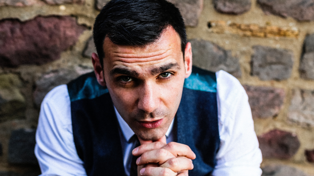 Daniel Downie - Live Comedy at the Glee Club