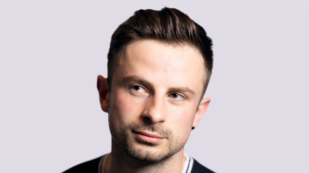 Charlie Lewis - Live Comedy at The Glee Club